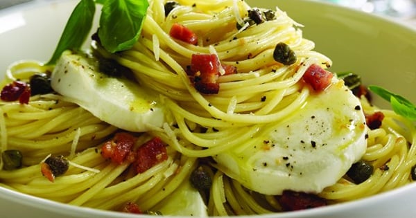 Mozzarina di Bufala and Pancetta Spaghetti Recipe - Flyers Online