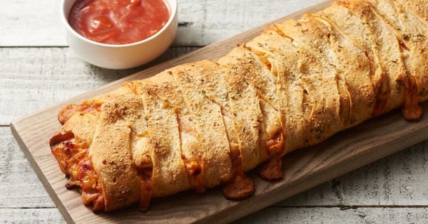 Chicken Parmesan Crescent Bread Recipe - Flyers Online