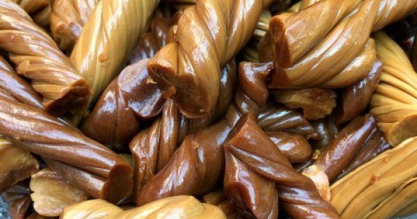 Molasses Pull Taffy Recipe from The Amazing Race Canada Recipe - Flyers ...