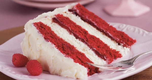 Raspberries and Cream Layer Cake Recipe - Flyers Online